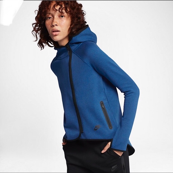 Nike | Jackets & Coats | Nwt Nike Sportswear Tech Fleece Cape L | Poshmark